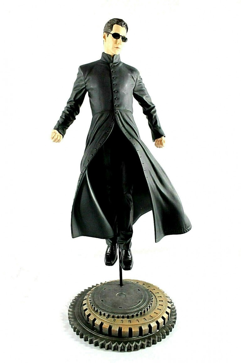 Neo (Movie/The Matrix) – Time to collect